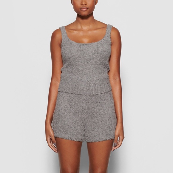 SKIMS | Shorts | Skims Cozy Knit Short In Smoke Size 4x5x New | Poshmark